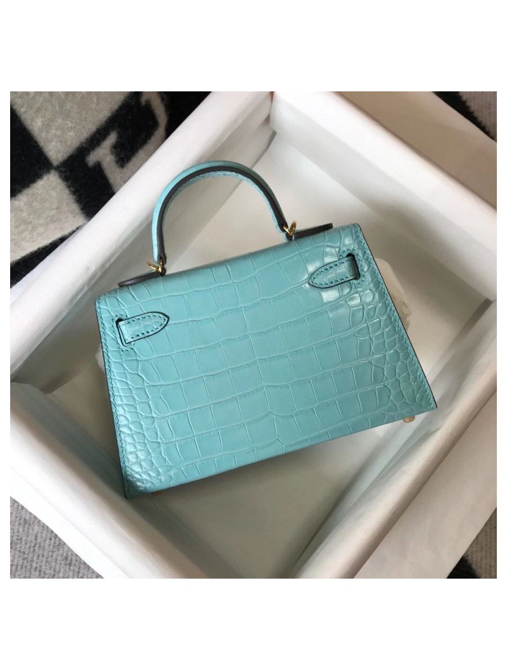 Hermes Kelly Mini II " Crocodile Blue Atoll Embossed " Leather Bag